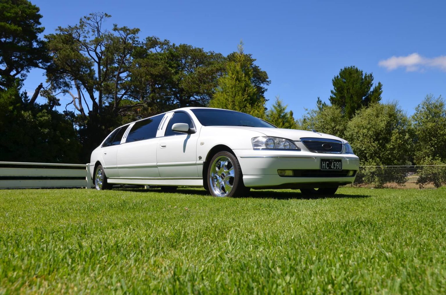 Orange Limousines | Limousine Services in Orange, NSW